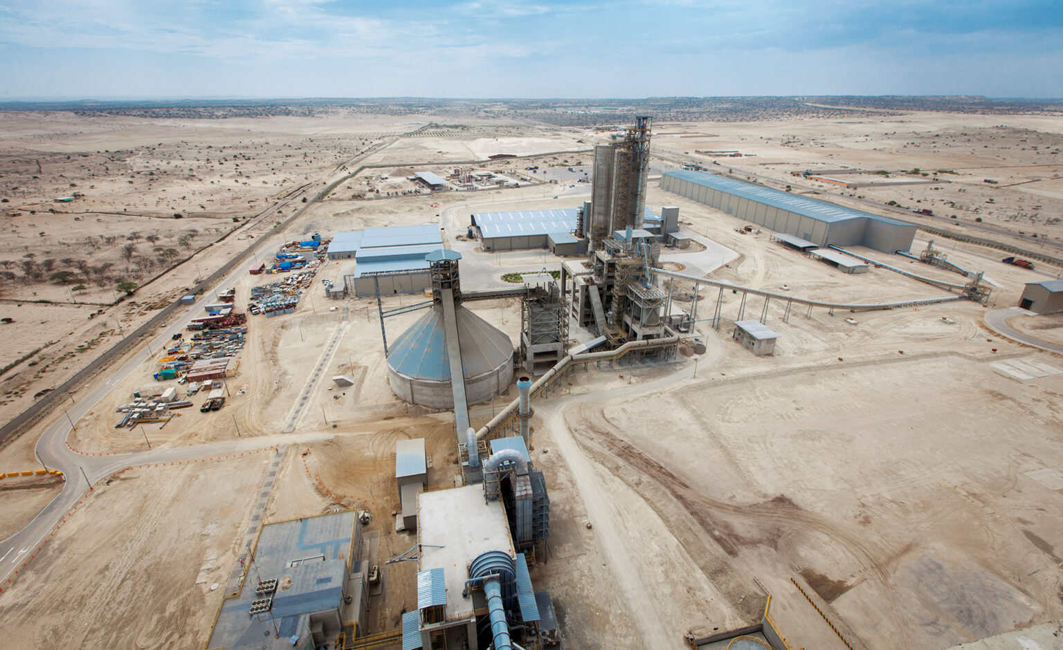 Planta de Cemento Pacasmayo : JJC Grupo